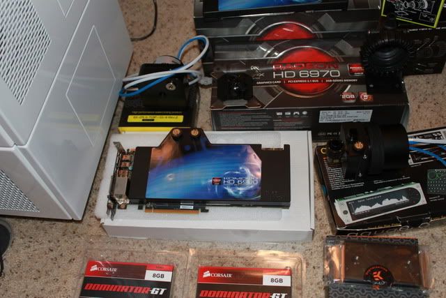 White Knight - 2500k, full water, corsair, 6970's, aquacomputer, etc. etc. etc. | Overclock.net